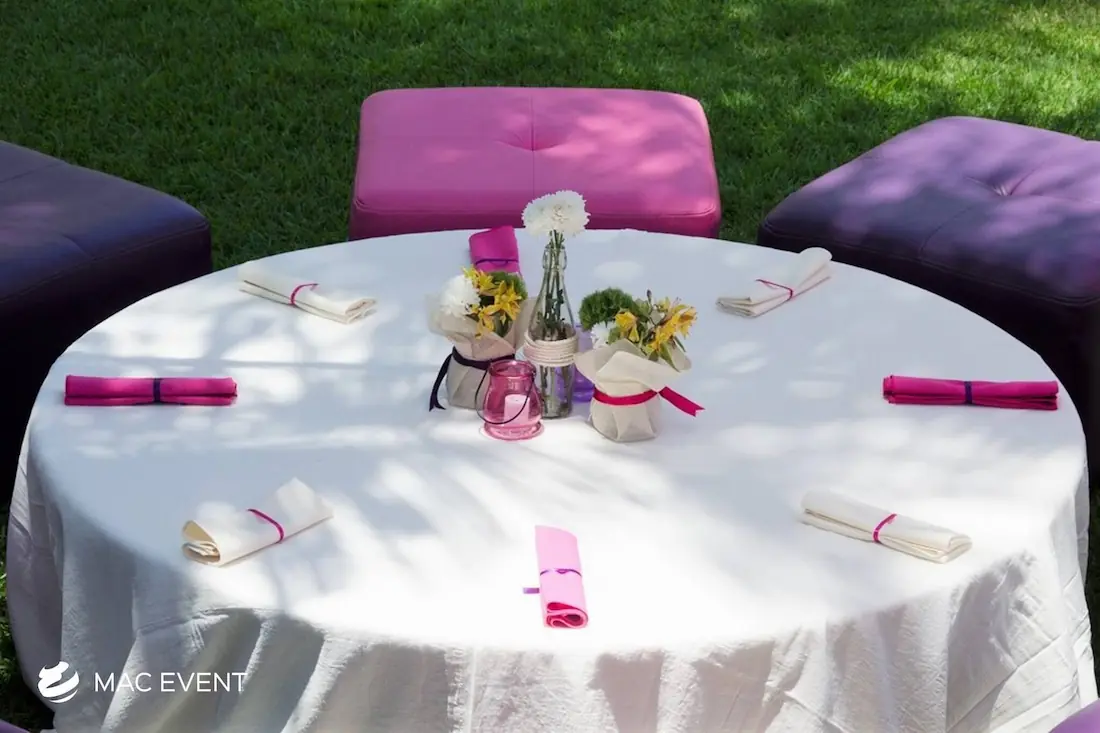 Round Coffee Table in Puerto Vallarta: Weddings, Parties, Corporate Events